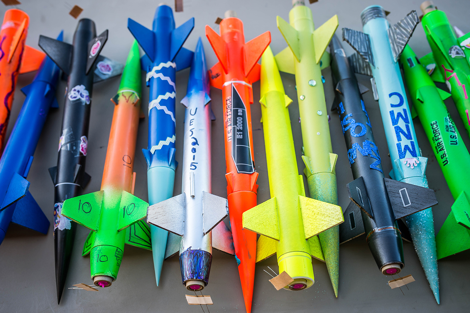 Umatilla Elementary School rocket launch, photo by Roberto Gonzalez ...
